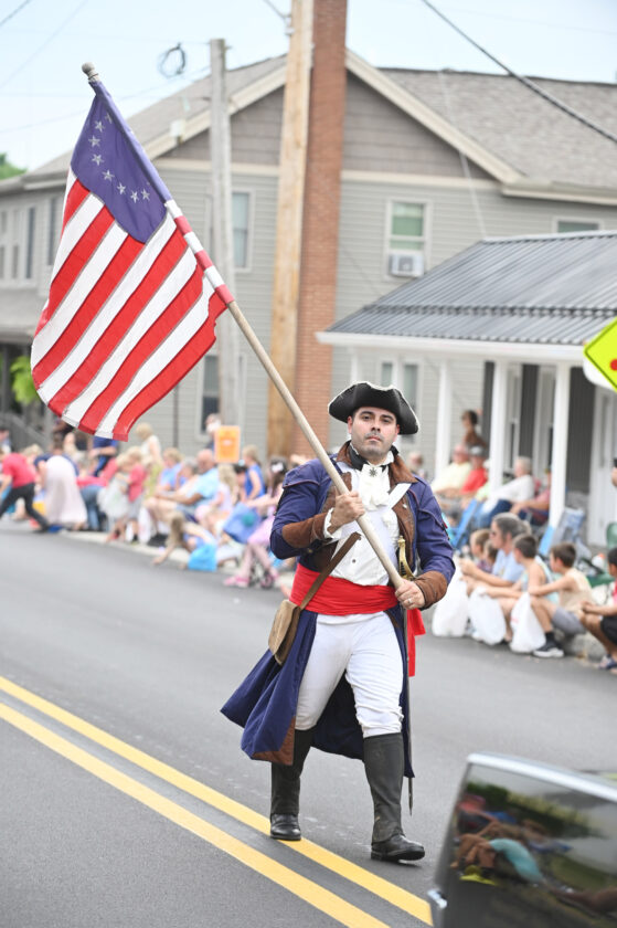 Residents turn out for parade | News, Sports, Jobs - Altoona Mirror